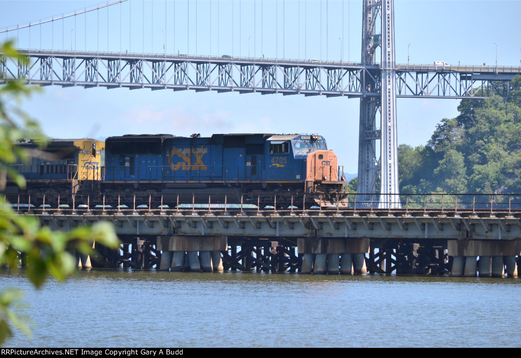CSX SD70MAC 4705 IONA ISLAND BRIDGE